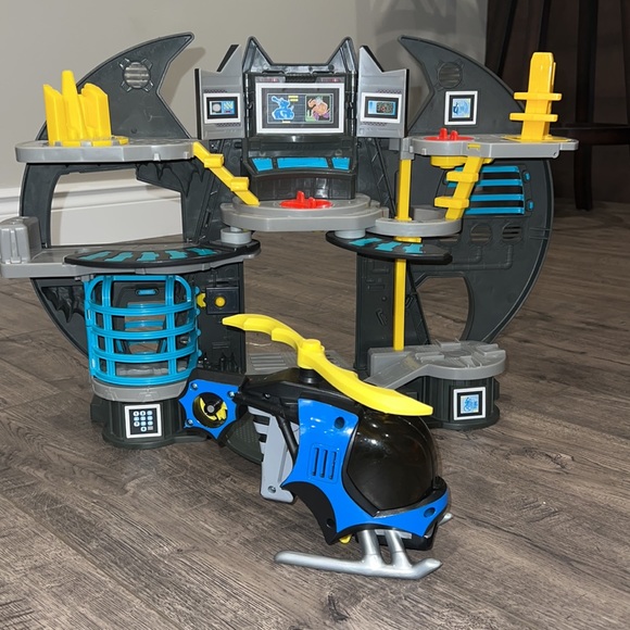 Fisher-Price | Toys | Fisherprice Imaginext Super Friends Batcave With ...